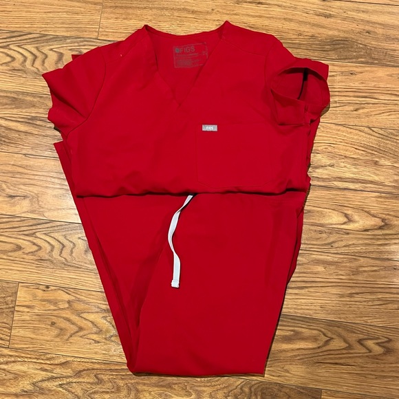 Figs | Other | Figs Set Winning Red | Poshmark